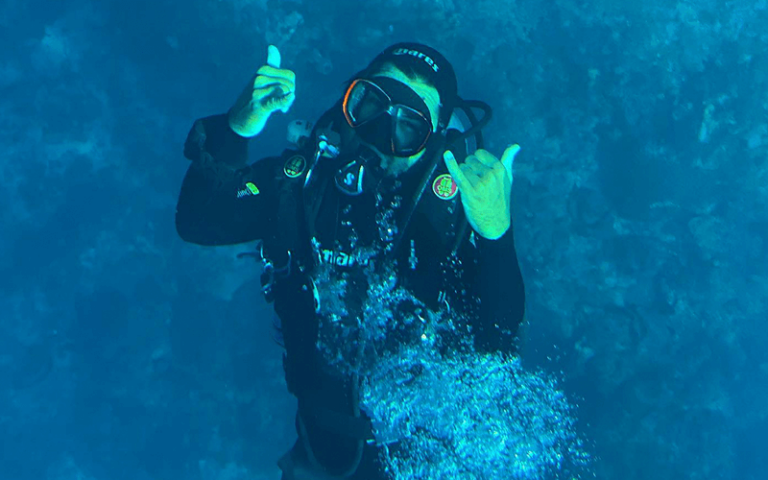 Dry Tortugas Scuba Diving Charters - Forever Young Charter Company